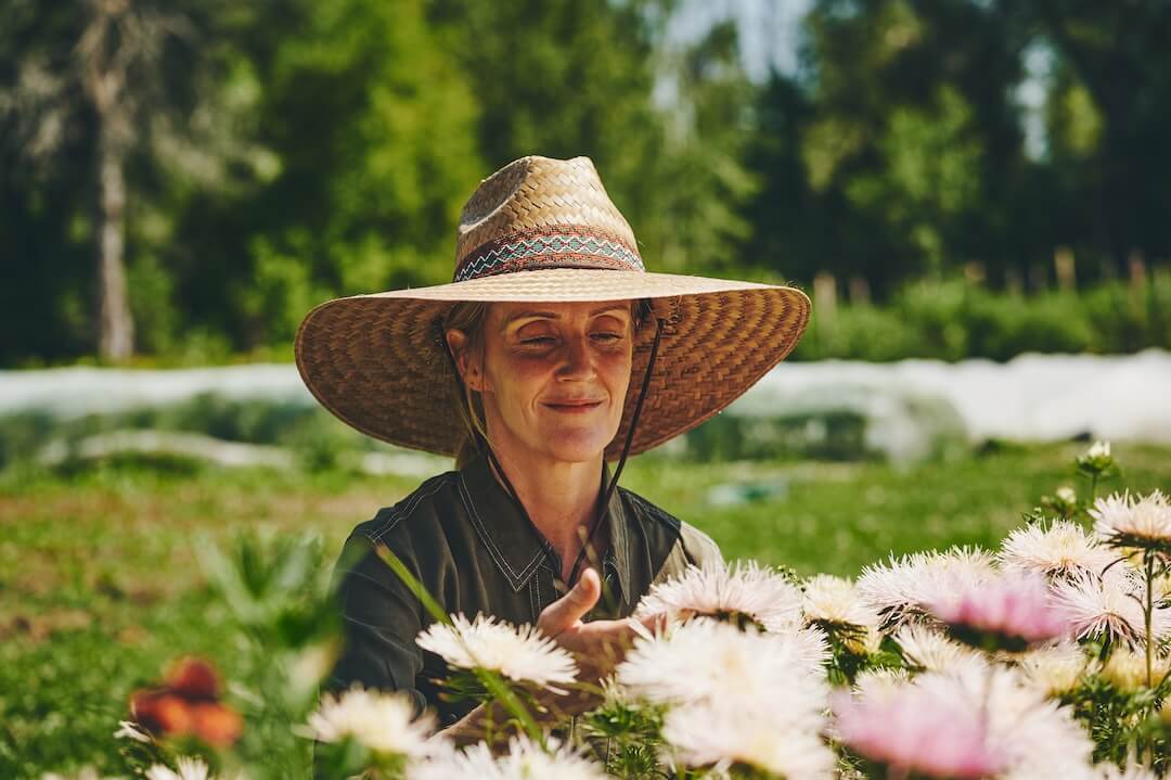 How To Start A Cut Flower Farm - The Market Gardener